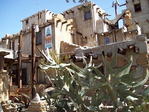 Minnesota Museum of the Mississippi - Cabot's Pueblo