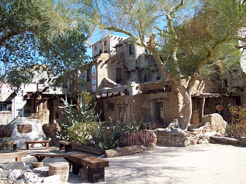 Minnesota Museum of the Mississippi - Cabot's Pueblo